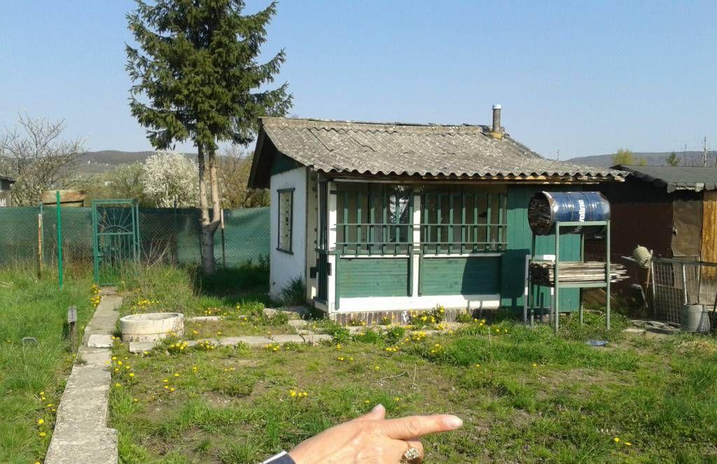 PREDAJ Záhrada na Žabom majeri, so studňou a chatkou - Záhrady ...