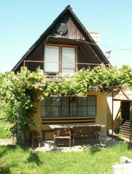 Predám viničný domček - Chaty, chalupy Vráble - Na Predaj .EU