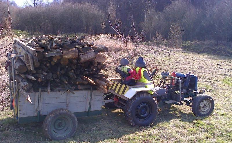 Malotraktor Plus Vlečka - Malotraktory Zvolen - Na Predaj .EU